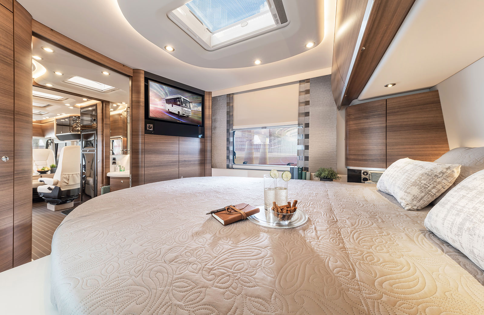 Concorde Motorhome Specs (Updated for 2021) – Folding Camper World