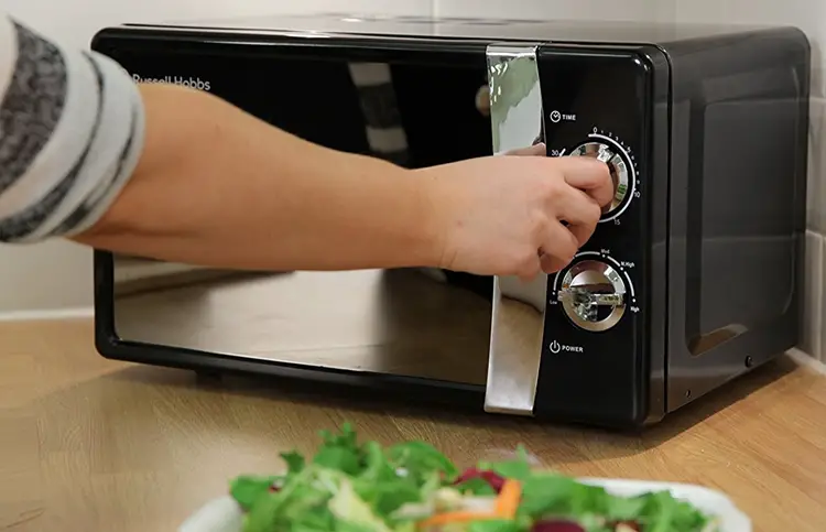 Best Microwaves for Caravans – Folding Camper World